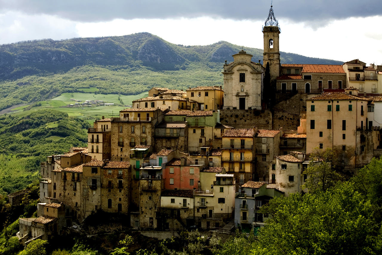 colledimezzo-village-in-abruzzo – The Next Chapter: Ireland